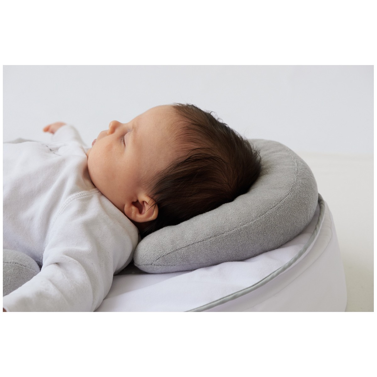 Tinéo - Cocon de sommeil bébé ergonomique